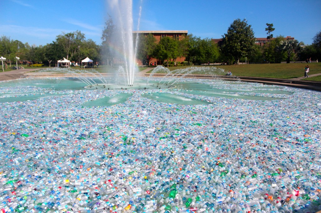 UCF Fills Reflecting Pond With 250K Water Bottles For 'Reflect on ...