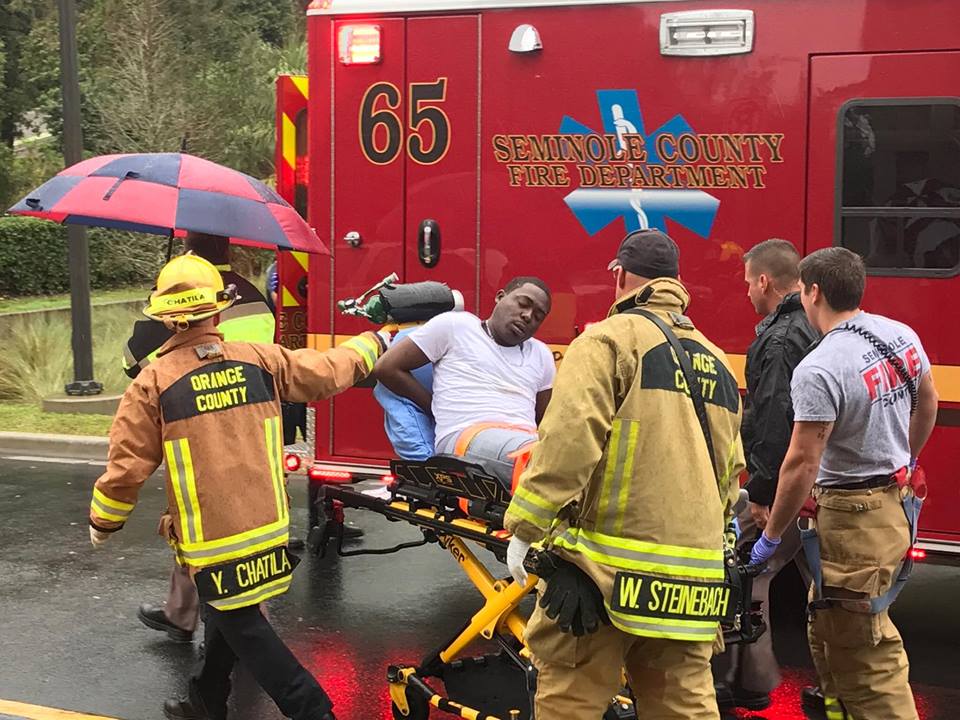 Car Winds Up in Lake Behind University House Near UCF, Police and ...