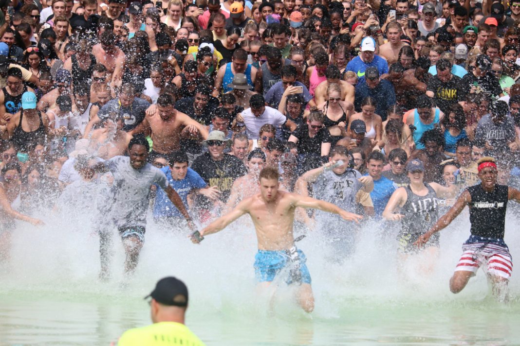 UCF Homecoming Spirit Splash Photos — KnightNews.com