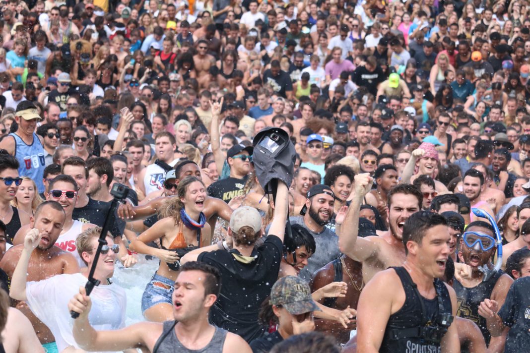 UCF Homecoming Spirit Splash Photos — KnightNews.com