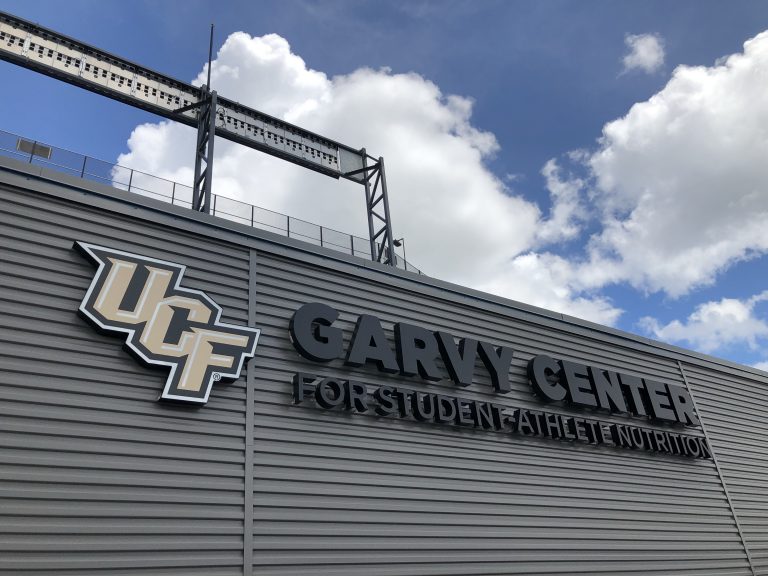 UCF Football opens new locker room, Garvy Nutrition Center — KnightNews.com