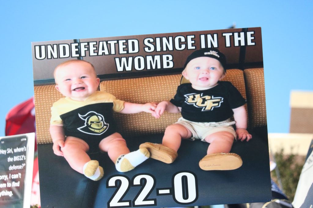 The Best Signs of College GameDay on UCF's Memory Mall — KnightNews.com