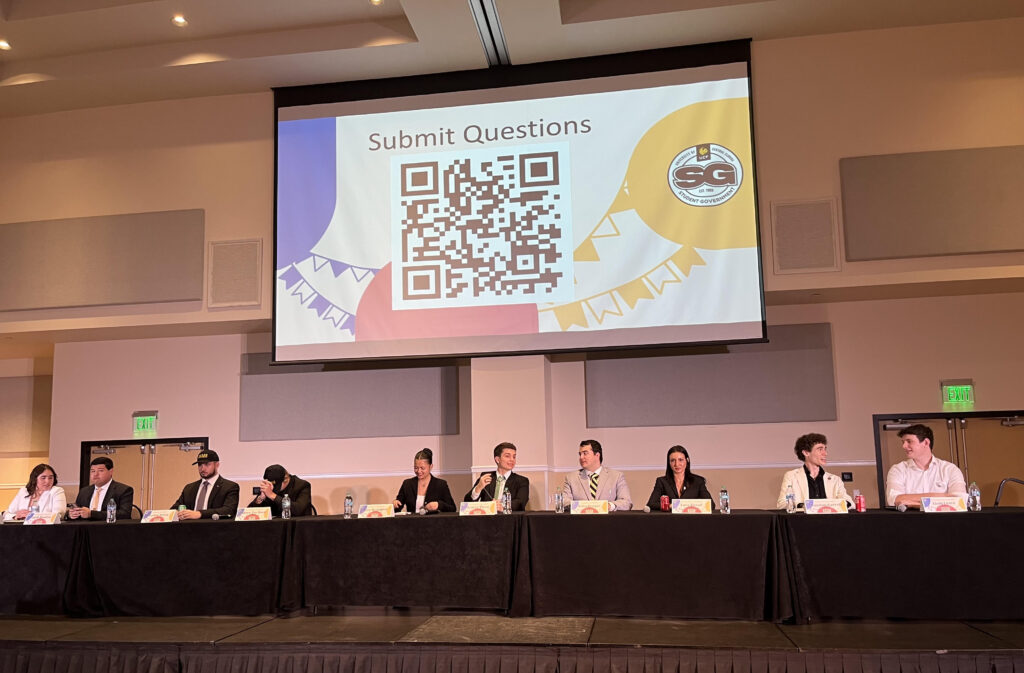 UCF Student Government Presidential Debate Draws Large Crowd ...